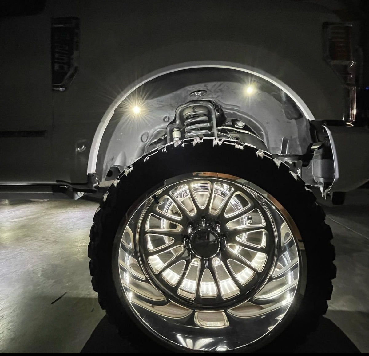 PURE WHITE WHEEL RINGS. – Driven Customs